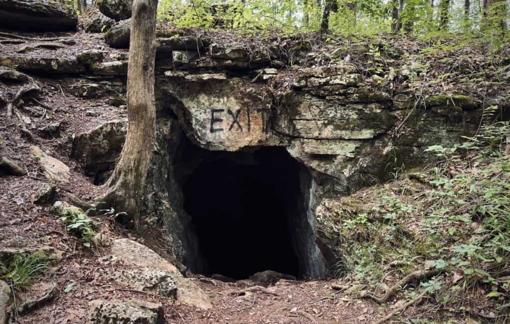 The Ultimate Beginner’s Guide to Caving | StalagMike